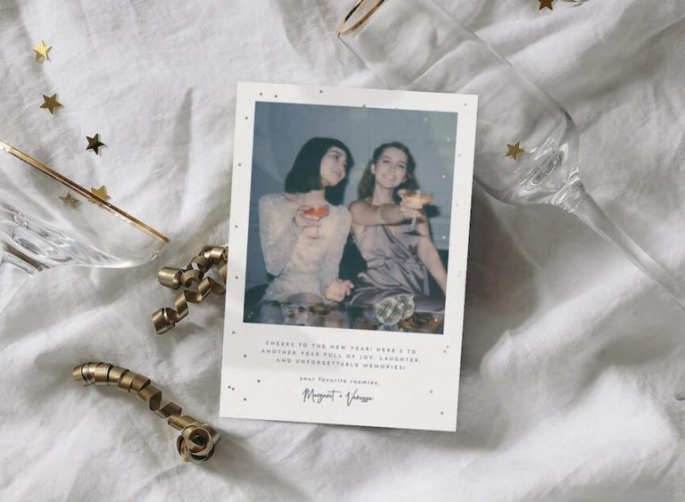 Happy New Year Wishes for Friends: Wording & Card Ideas