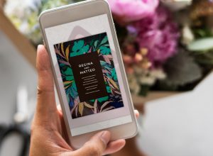 How to Design and Send a Beautiful Wedding Invitation Text Message