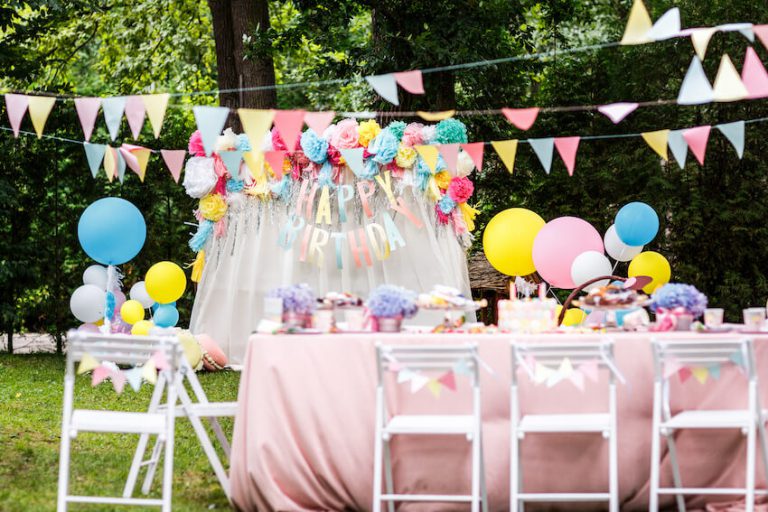 9 Tips for Throwing an Unforgettable Surprise Birthday Party